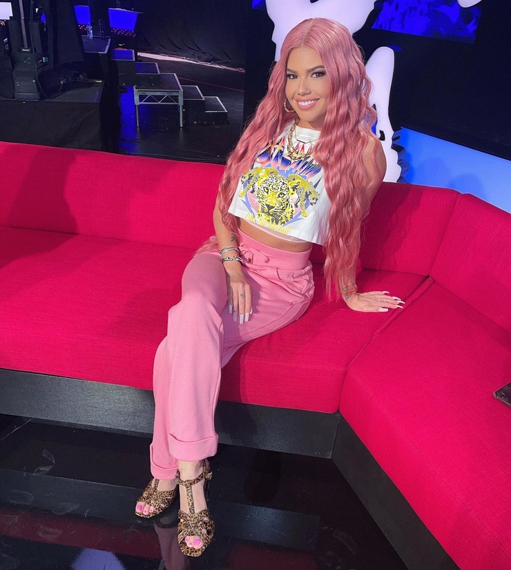 Chelsea Chanel Dudley image