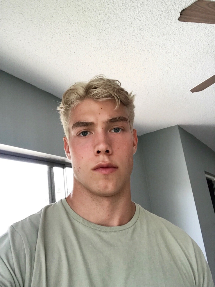 Picture of Derek Chadwick