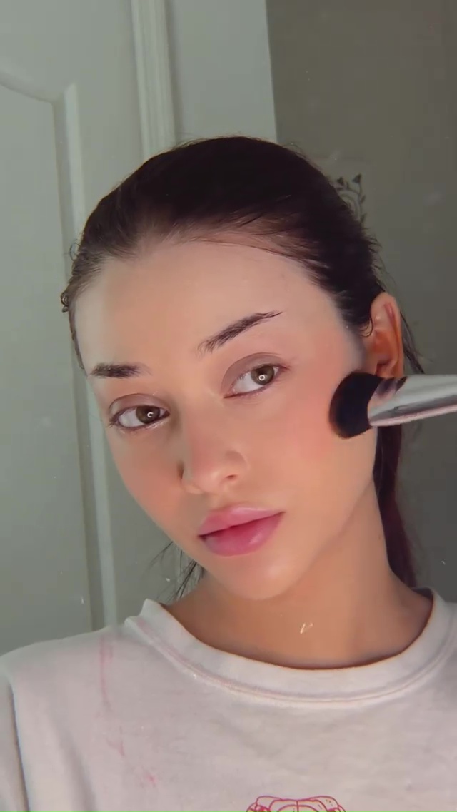 Picture of Isabel Rose