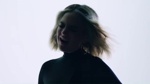 Image of Joanna 'JoJo' Levesque