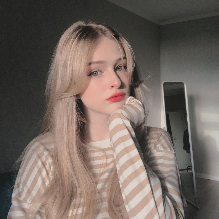 Sasha (model) image