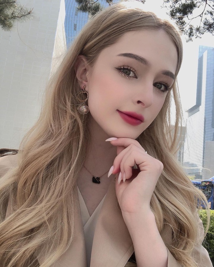 Picture of Sasha (model)