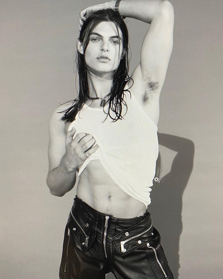 Damian Hurley