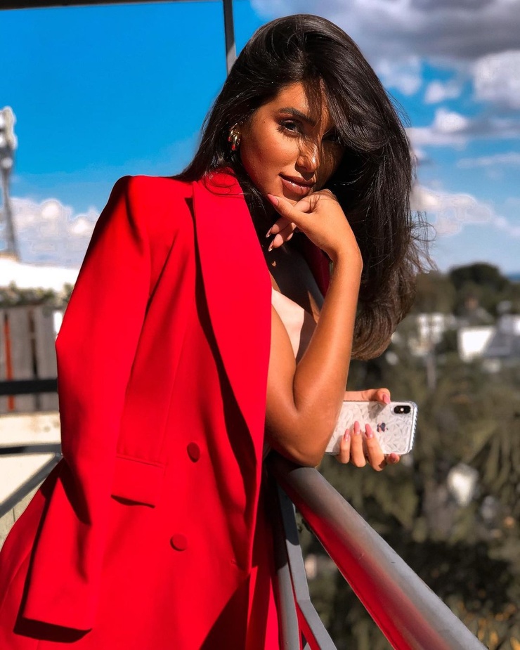 Gabriela Borges picture