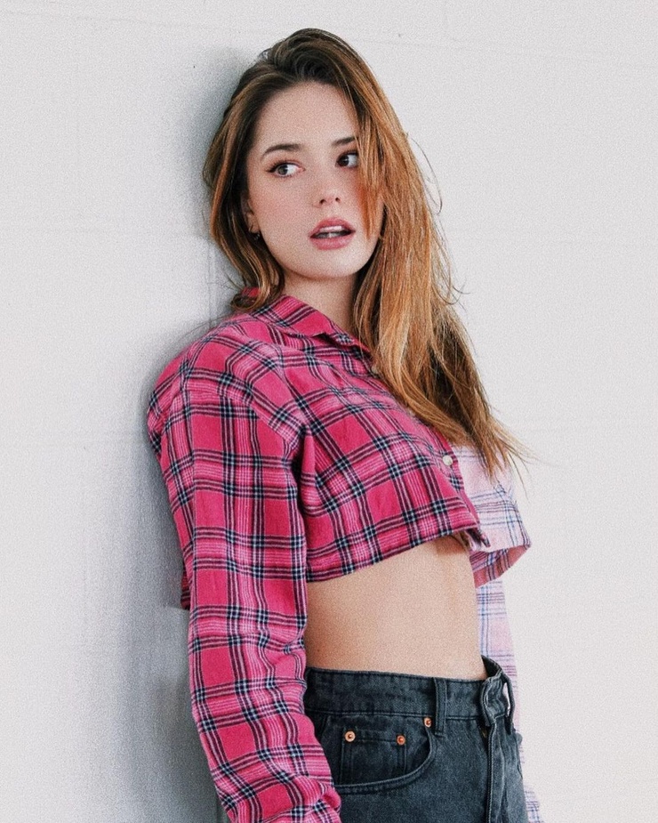 Makenzie Raine image