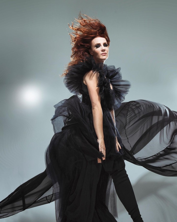 Image of Simone Simons