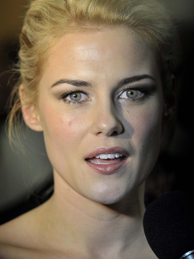 Image of Rachael Taylor