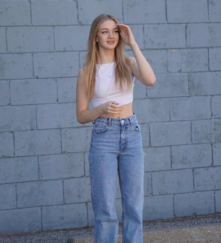 Sarah Abbott picture