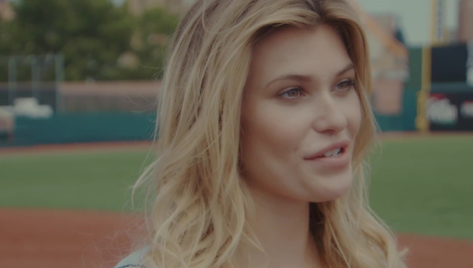 Samantha Hoopes image