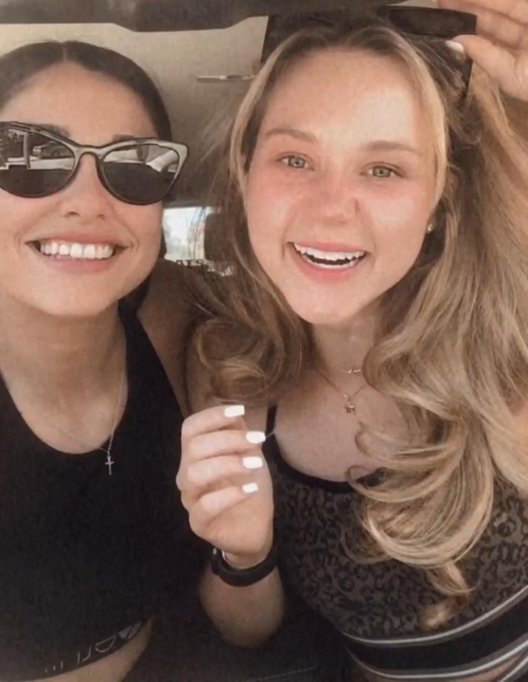 Picture of Yvette Monreal