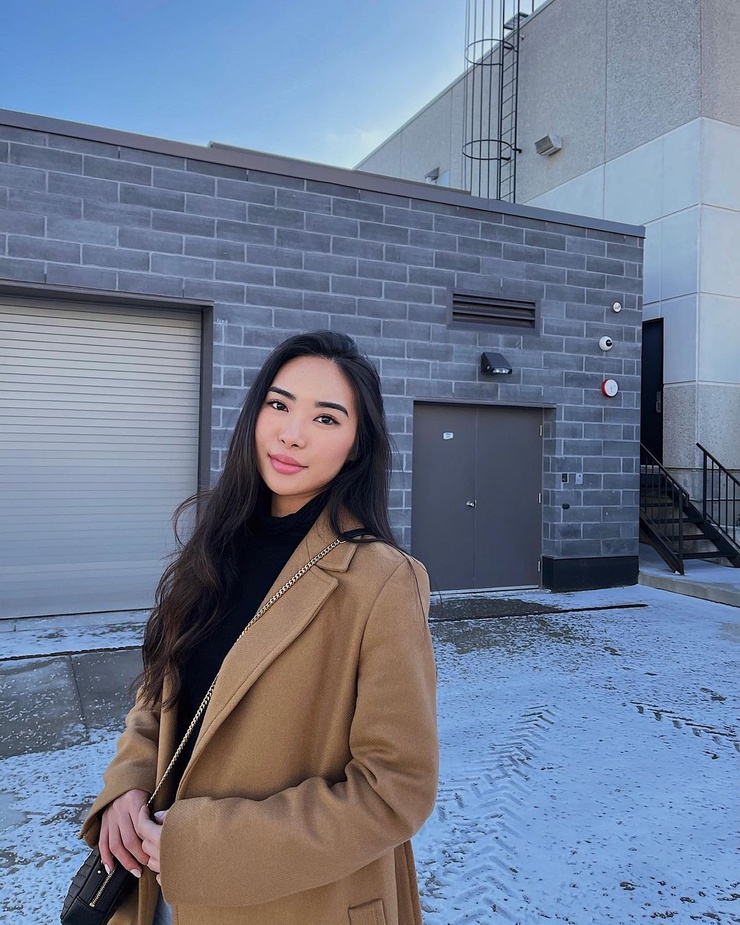 Stephanie Ahn picture