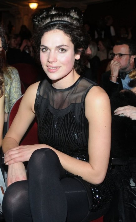 Image of Anna Drijver