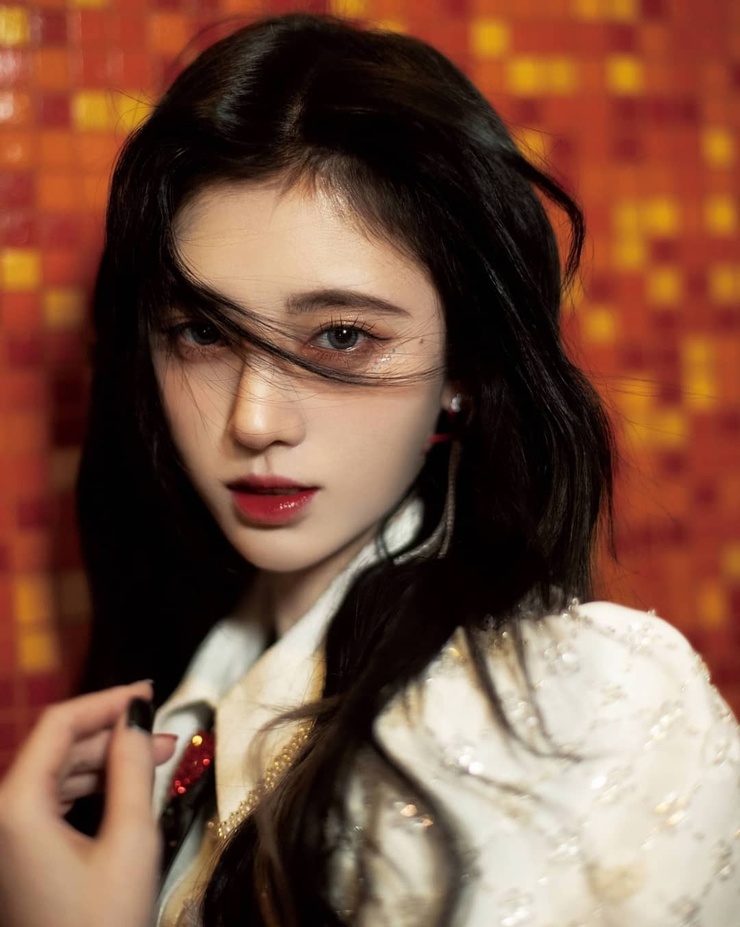 Jingyi Ju picture