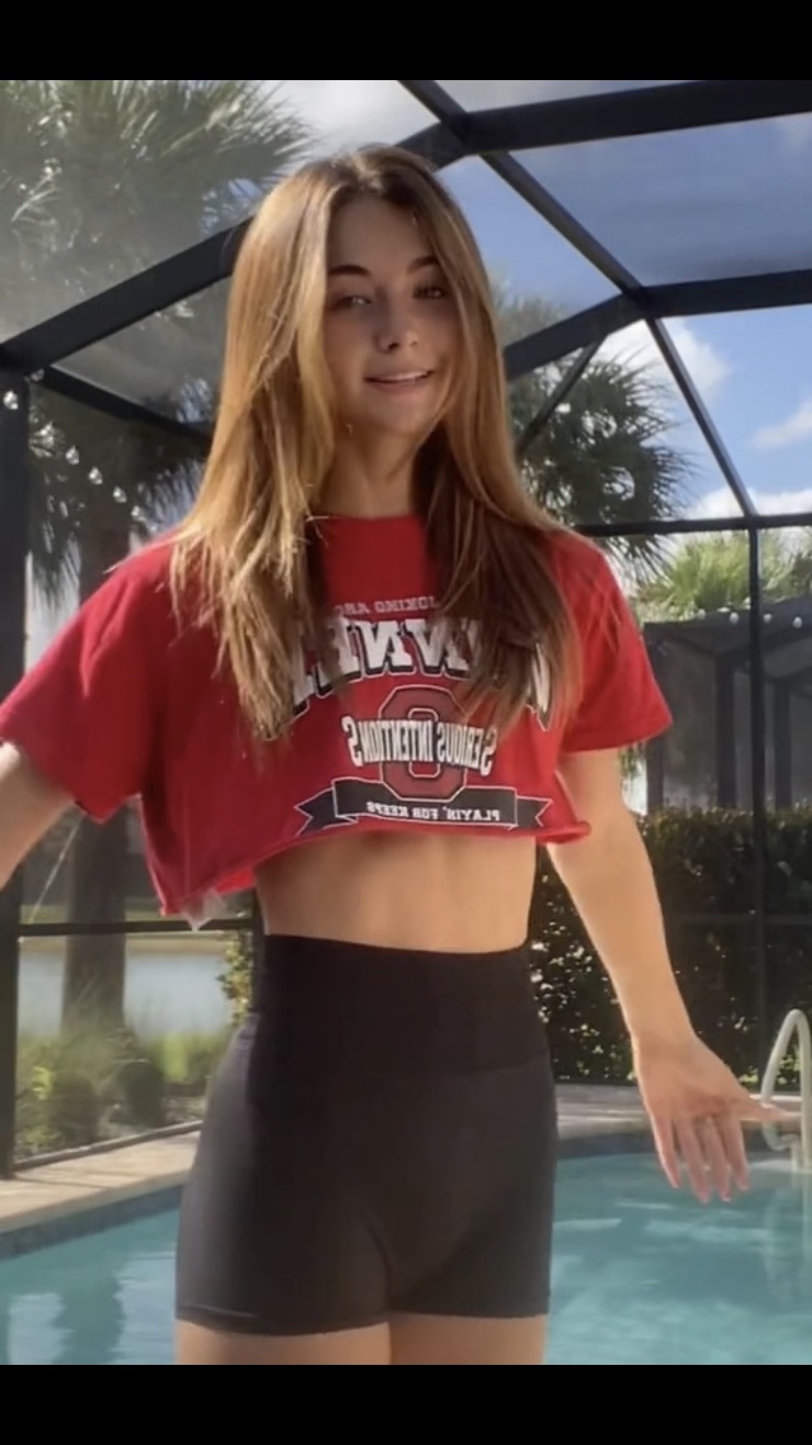 Ava Majury