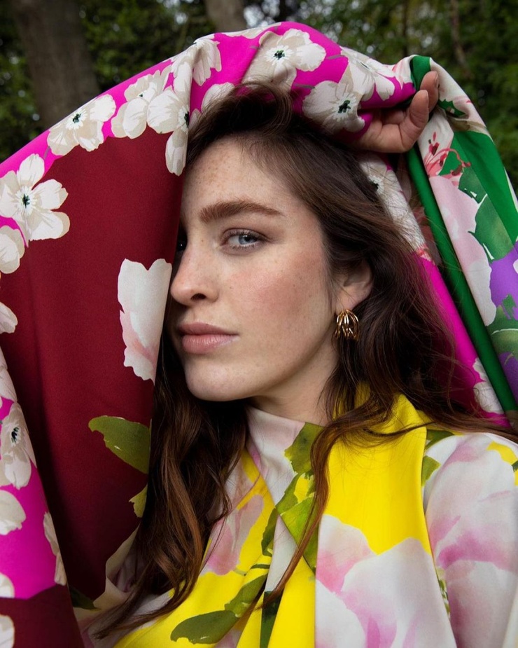 Picture of Danielle Galligan