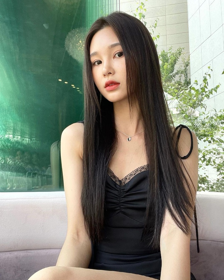 Picture of Shin Eun-ji