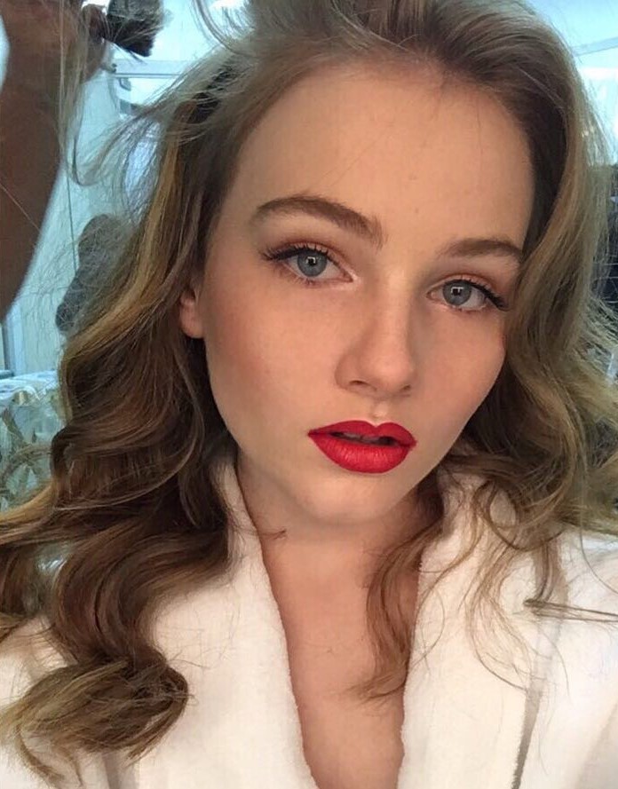 Caroline Hahn picture
