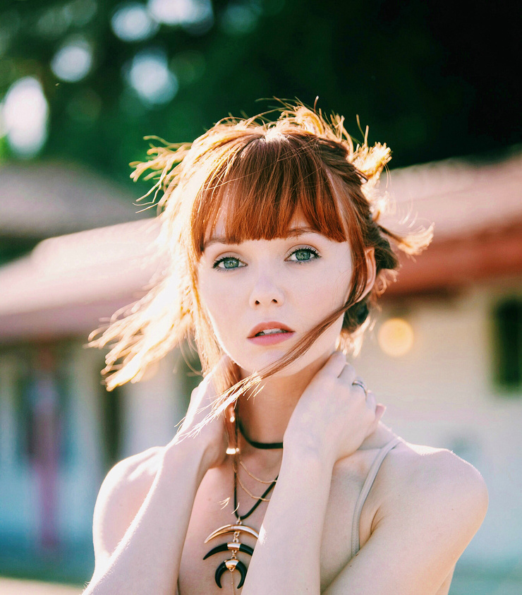 Hannah Rose May image