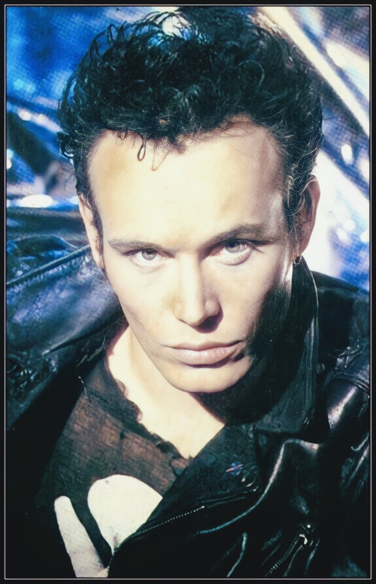 Listal - List the stuff you love! Movies, TV, music, games and books