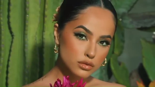 Picture of Becky G.