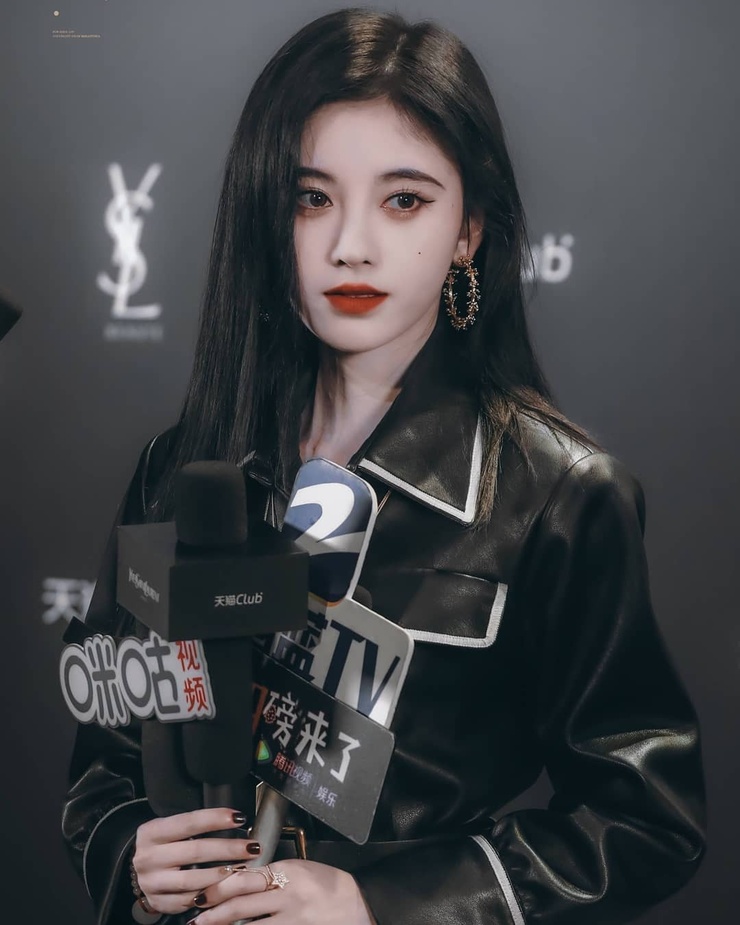 Picture of Jingyi Ju