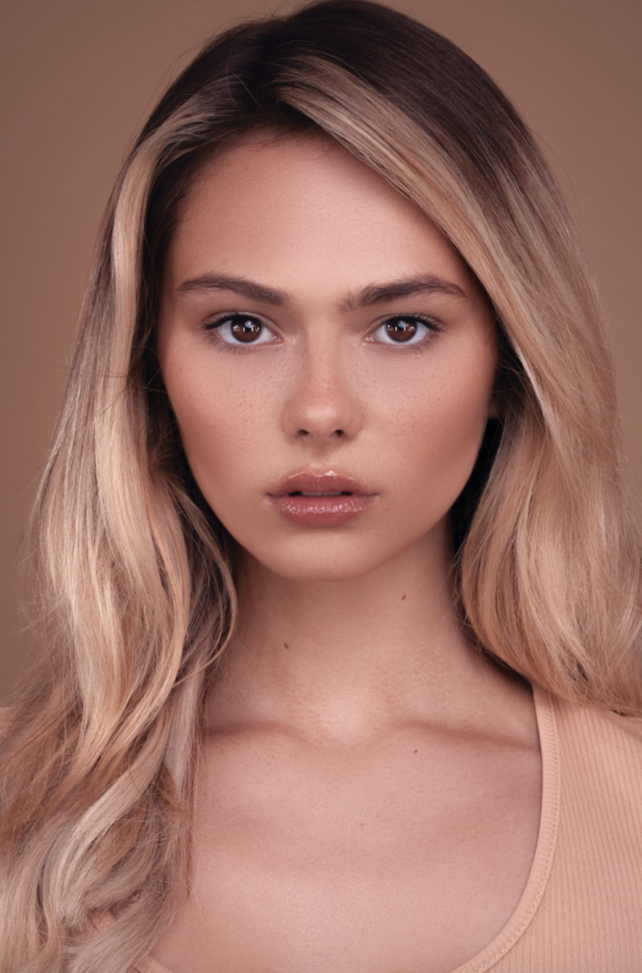 Alice Yaxley picture