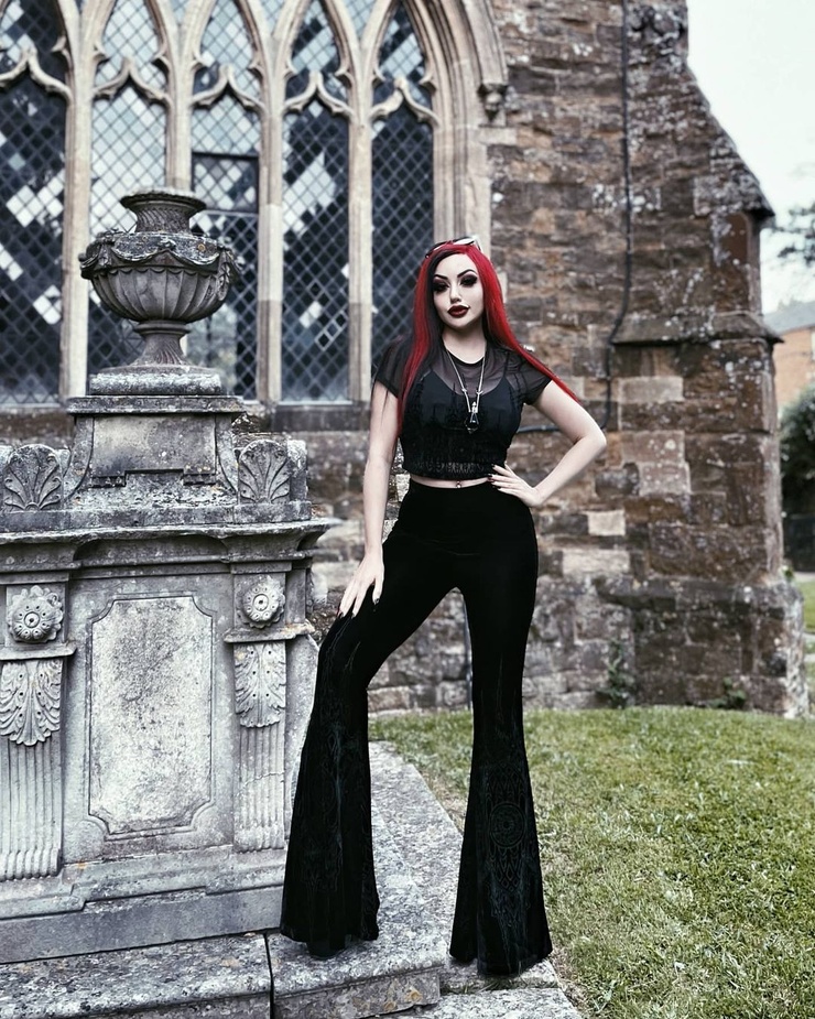 Picture of Dani Divine