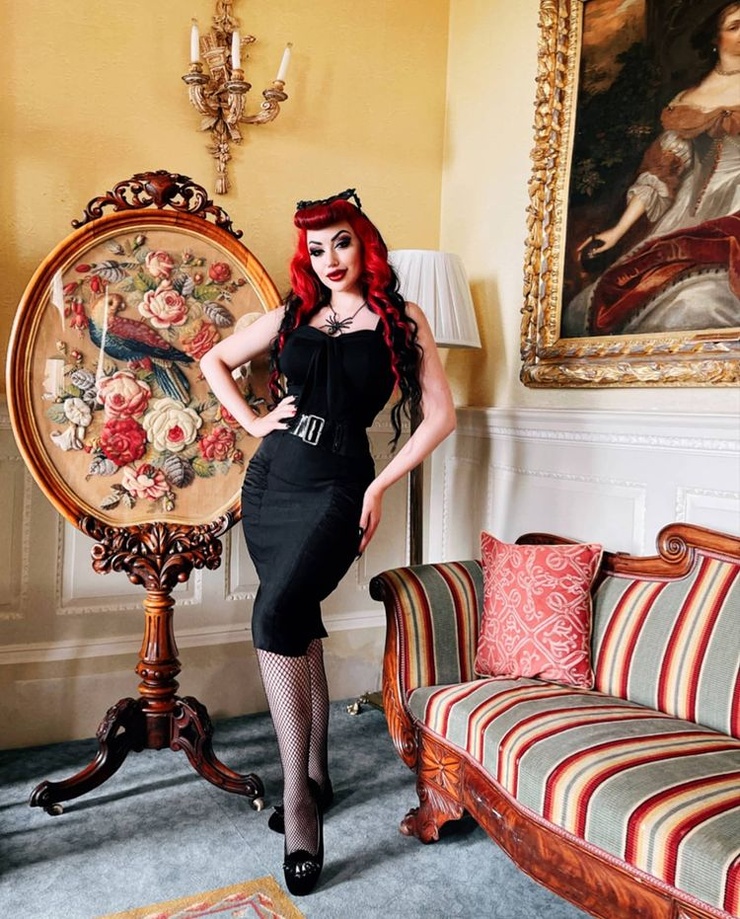 Picture of Dani Divine