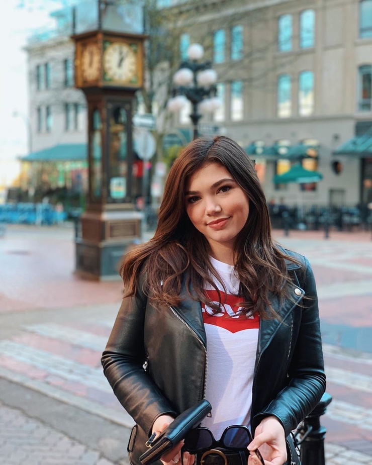 Picture of Alisha Newton