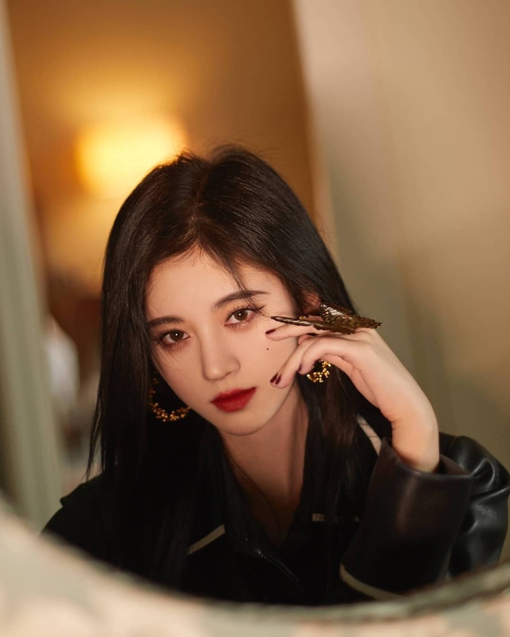 Picture of Jingyi Ju