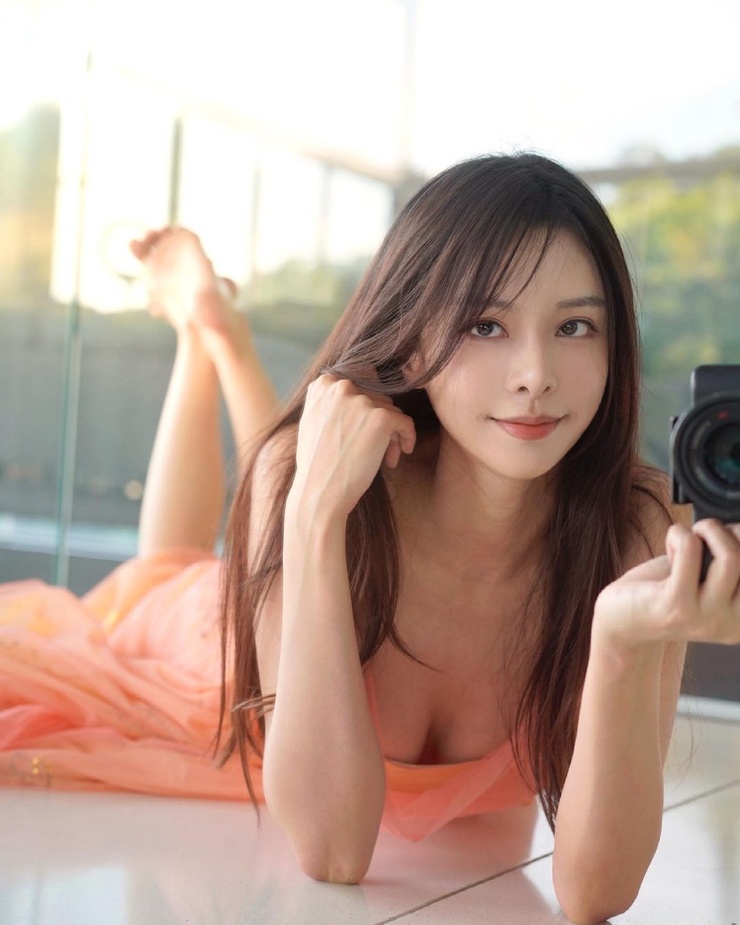 Picture of Cathryn Lee