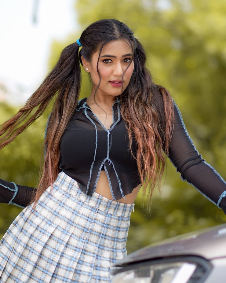 Garima Chaurasia picture