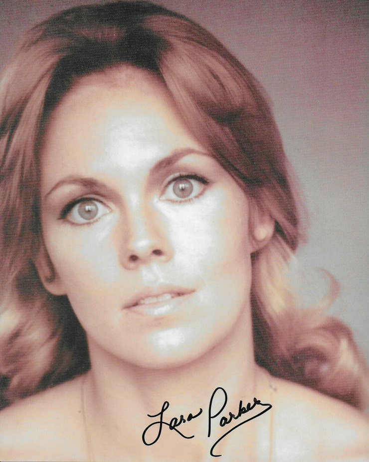 Lara Parker