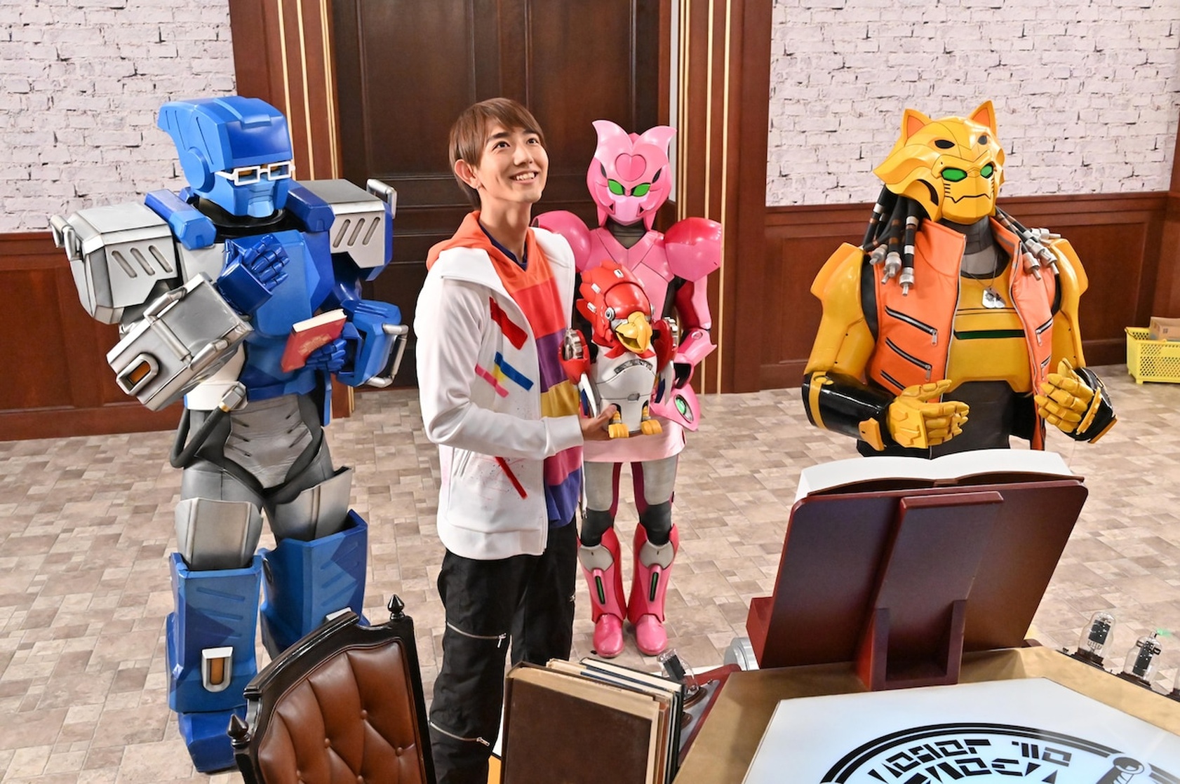 Saber + Zenkaiger: Superhero Senki image