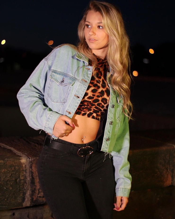 Picture of Carlie Moser