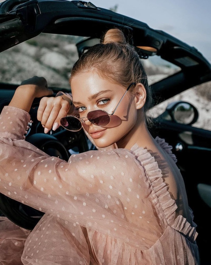 Picture of Anastasia Rozhkova