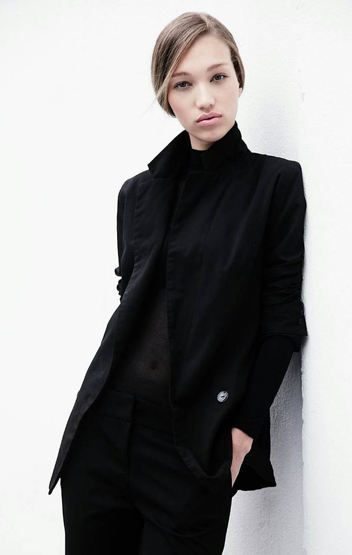 LORENA MARQUES picture