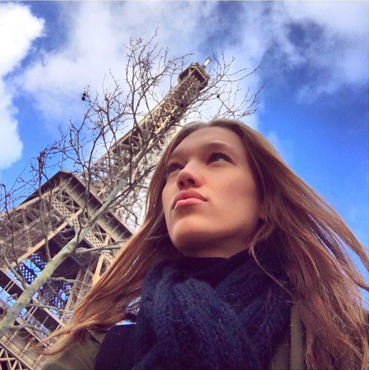 LORENA MARQUES picture