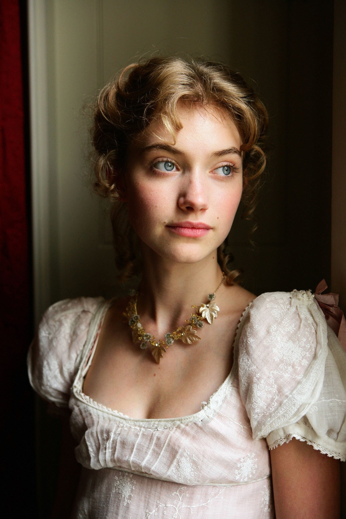 Imogen Poots picture