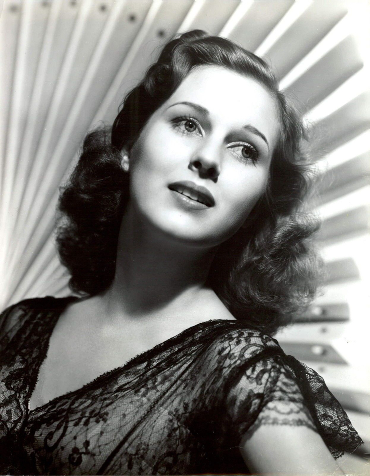 Picture of Lynne Roberts