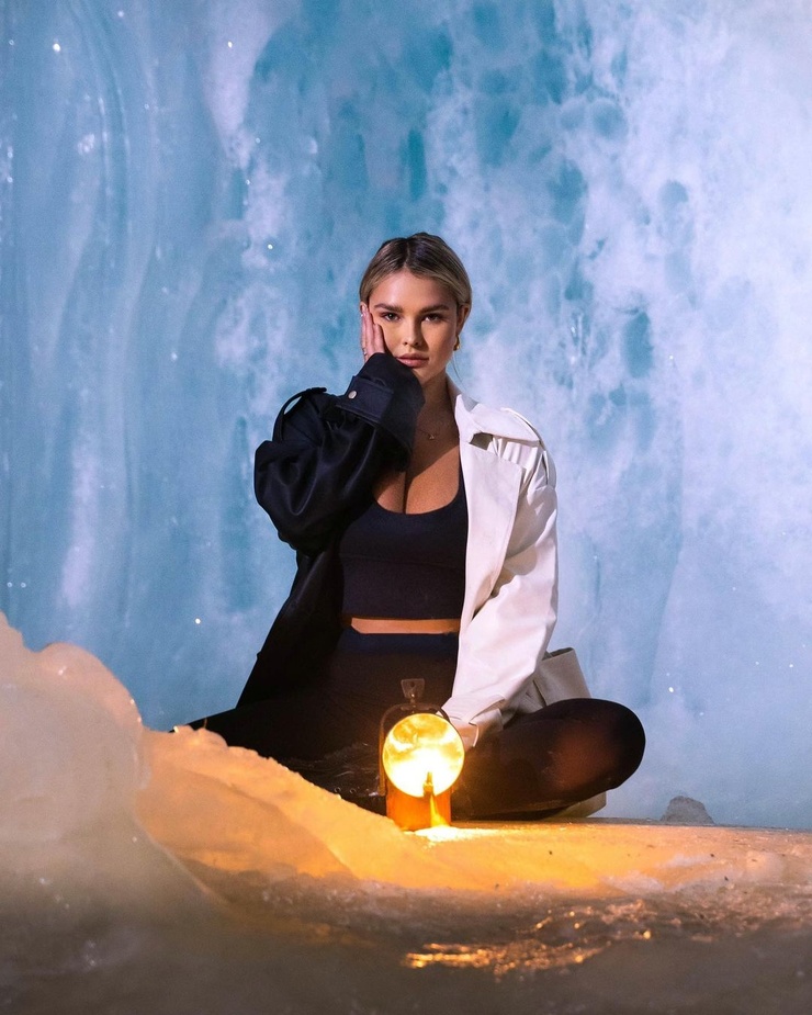 Kinsey Wolanski image