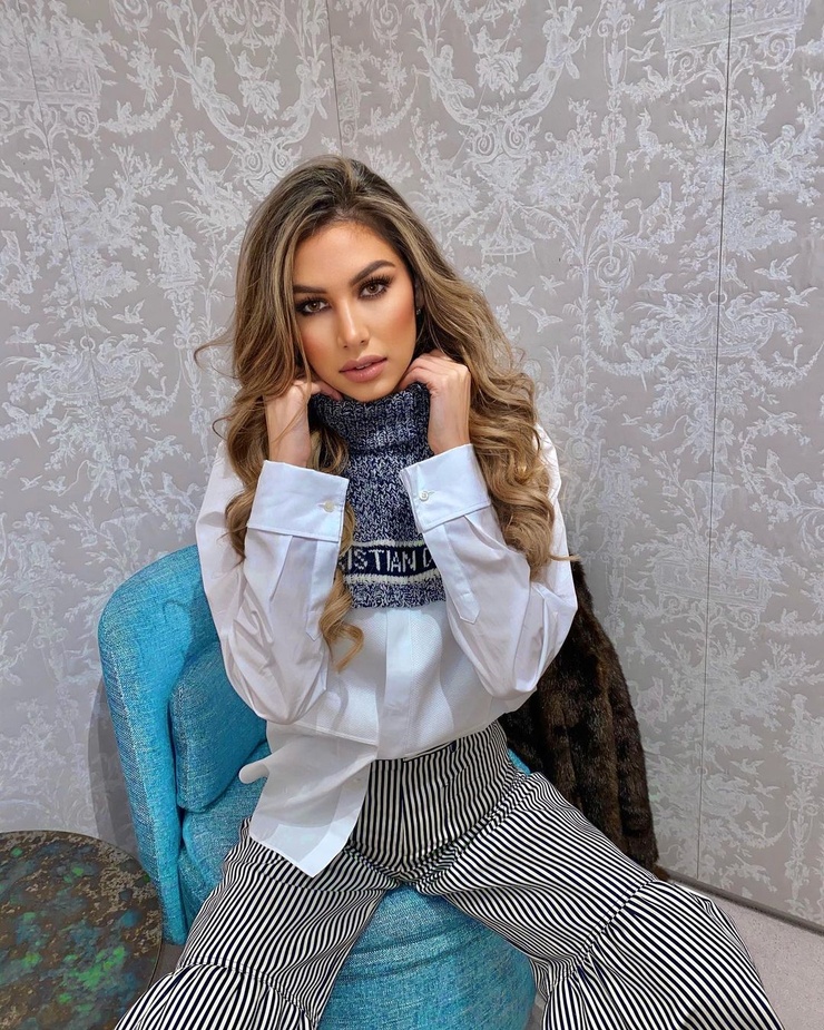 Vanessa Velásquez picture