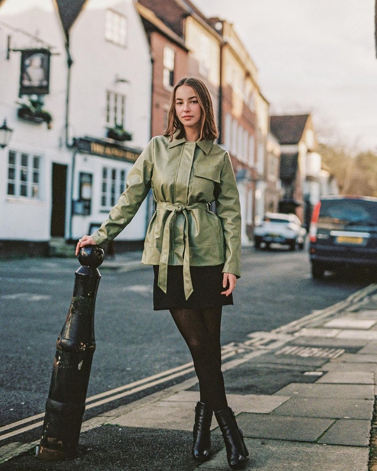 Image of Amelie (model)