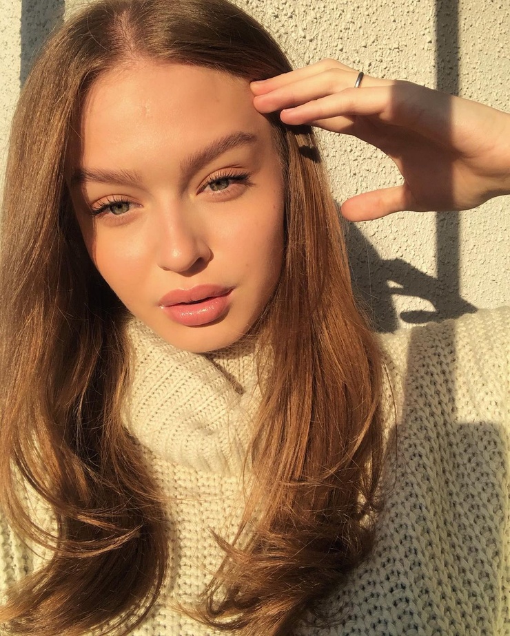 Picture of Maria Reina