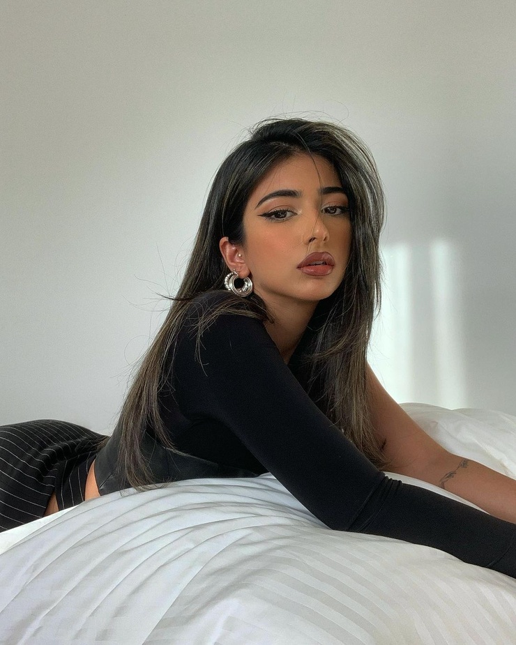 Picture of Iffat Marashi