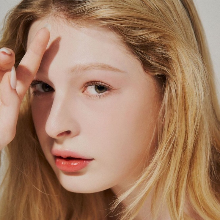 Picture of Sasha (model)