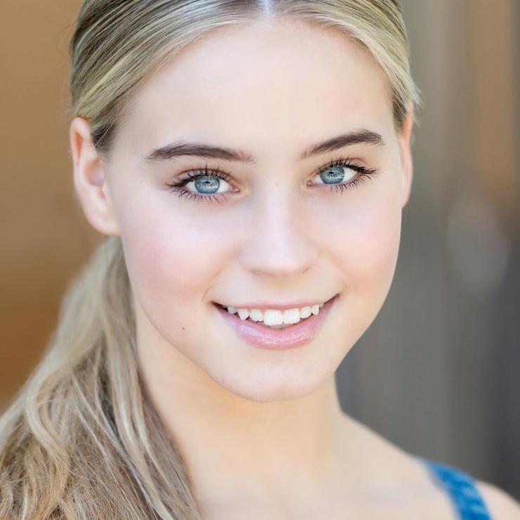 Picture of Alexa Robertson
