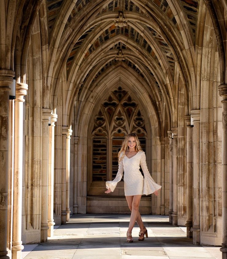 Picture of Alexa Robertson