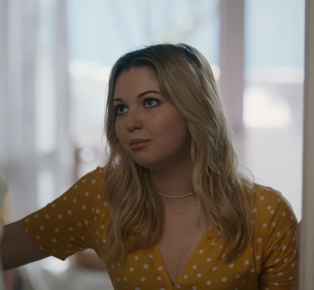 Sammi Hanratty image