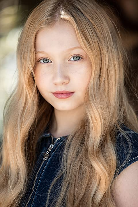 Abigail Zoe Lewis picture